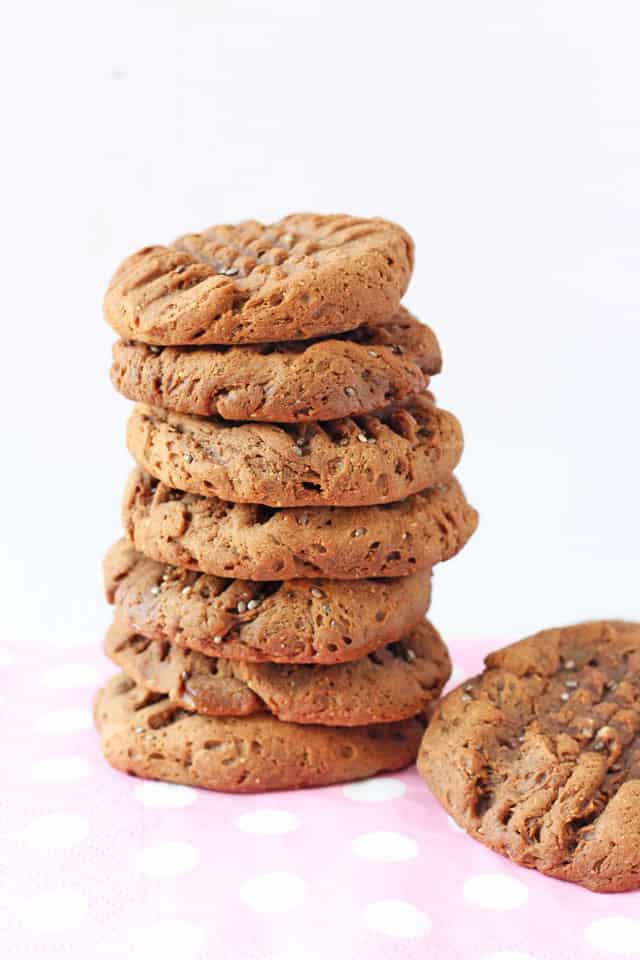 4 Ingredient Chocolate Chia Cookies - My Fussy Eater | Easy Family Recipes
