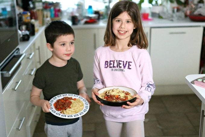 Spaghetti Bolognese - Cooking with Kids - My Fussy Eater | Easy Family ...