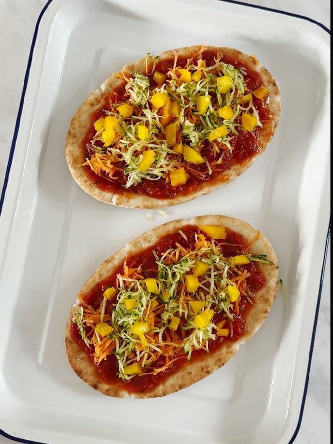 Pitta Pizza Bread with Hidden Veggies - My Fussy Eater | Easy Family ...