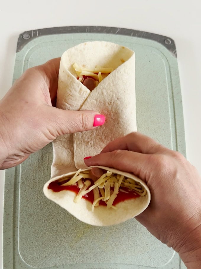Pizza Toaster Wrap - My Fussy Eater | Easy Family Recipes